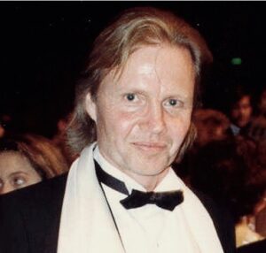 Jon Voigt — From Midnight Cowboy to National Treasure - Real Life Stories